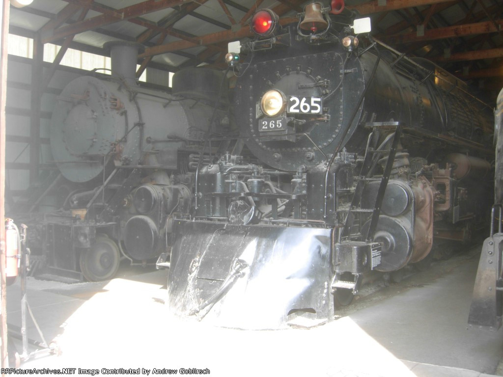 CBQ 4963 & MILW 265 Display